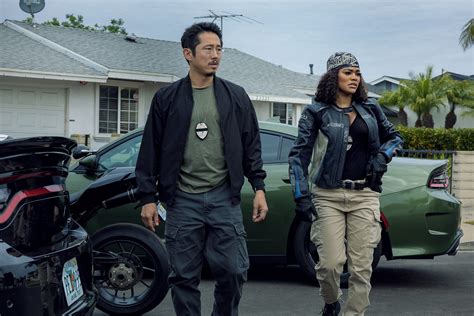 The Rip Cast And Characters Meet The Stars Of The New Thriller