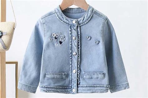 جدیدترین مدل های کت جین دخترانه مخصوص پاییز 1402