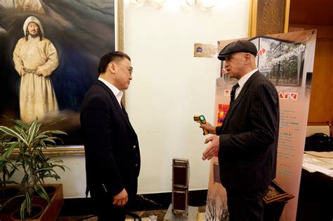 Ж Чинбүрэн Утааны сонсголыг нээснийг мэдэгдэе