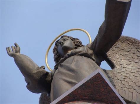 ⌘Памятник 'Ангелу-хранителю Украины' | Места на карте мира