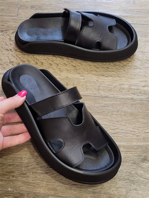 ფეხსაცმელები ბათუმში