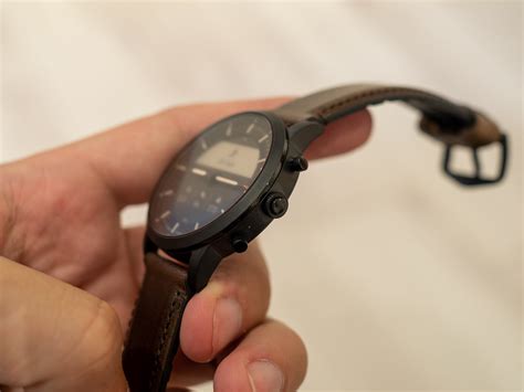 Fossil S New Hybrid Hr Smartwatch Brings An Always On Display And Week Battery For