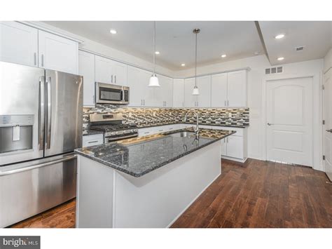 2132 E Sergeant St Unit 2 Philadelphia Pa 19125 Room For Rent In