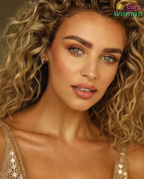 Lovely Spanish Women What Makes Them The Best Wives