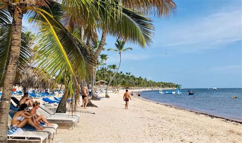 Tui Holiday From Hell As Couple See Dead Body Public Sex And Defecate