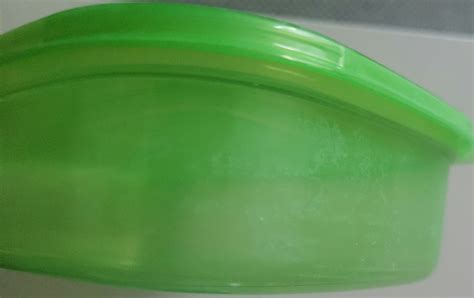 플라스틱 표면 하얀 가루 ㅣ 궁금할 땐 아하