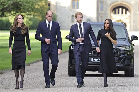 Prince Harry Meghan Markle Delayed Windsor Castle Walk