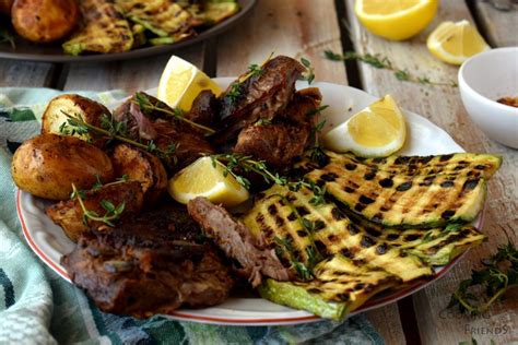 Мариновани агнешки ребърца