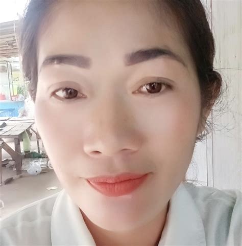 បង ពៅ លក់ឥវ៉ាន់បោះដុំ នឹងរាយ គ្រប់មុខ