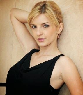 Cewek Bule Yang Jadi Selebriti Paling Cantik Di Indonesia