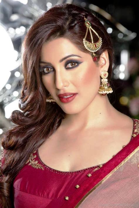 neetu singh looking stunning desi comments