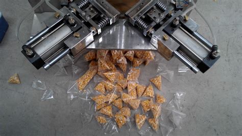 작은 과립 자동 삼각형 포장기 의 고품질 작은 과립 자동 삼각형 포장기