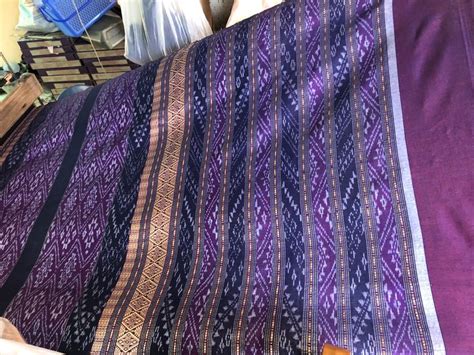 ปักพินโดย Prisana Nethip ใน ซิ่นก่าน อ ปัว จ น่าน