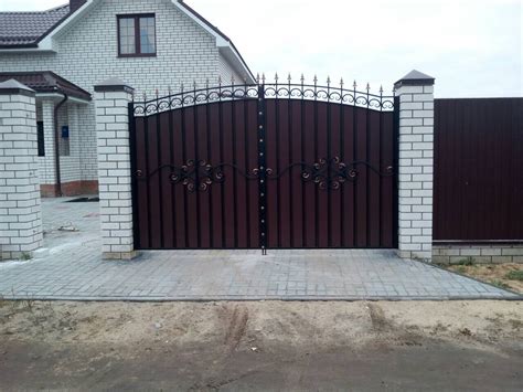 Купить распашные ворота для дачи с калиткой - цены с установкой в Санкт ...