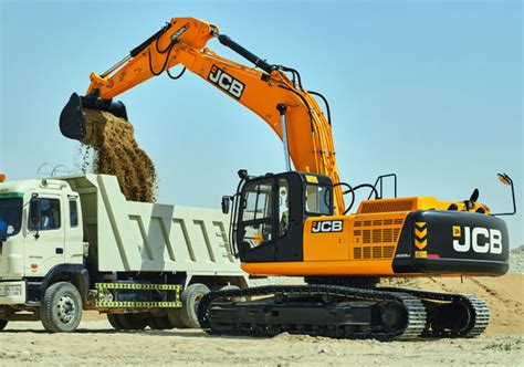 Гусеничный экскаватор Jcb Js 305 купить от поставщика — Экскаватор