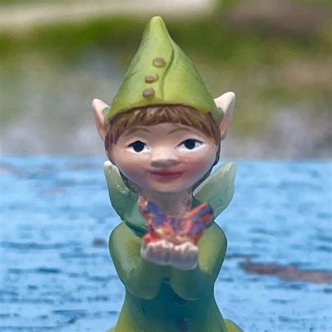 Kneeling Leaf Pixie Away With The Fairies