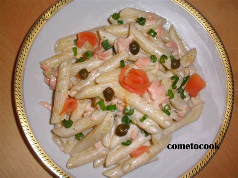 Come To Cook Πενες με καπνιστο σολομο