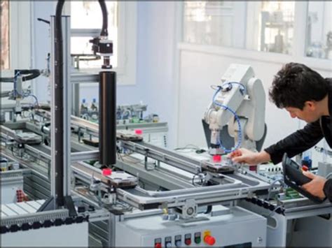 6 types of industrial robots