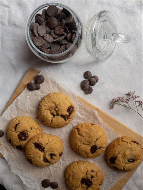 Печенье с шоколадной крошкой Печенье с шоколадной крошкой Шоколадное печенье Десерты