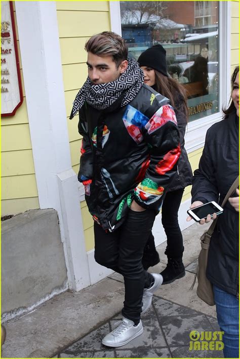 Nick Jonas Admits Hes Had A Lot Of Sex During Sundance Panel Photo 3559167 Joe Jonas Nick