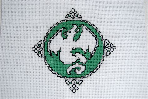 Assisi Embroidery Learn With Me Plus Free Pattern ⋆ Sirious Stitches