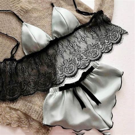 ქალის თეთრეული