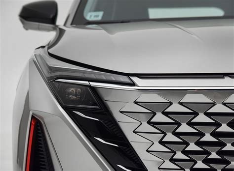 شاسی بلند جدید چانگان از راه رسید Z6 زیبا و به سبک مدل های برتر روزعکس