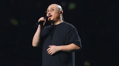 刀郎泪洒成都演唱会，出走十年，归来仍是顶流！音乐歌迷时间