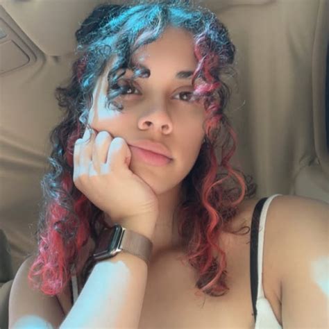 🅰 N👌🏼💁🏻‍♀️📧🎈n 🅰 Andreina Chachi • Threads Say More