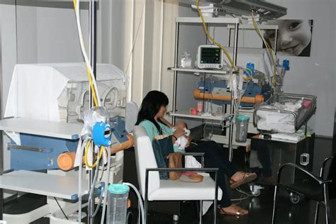 El Lugar Que Ocupa La Familia En La Uci Neonatal Yahoo Noticias