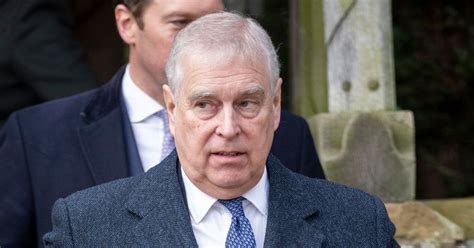 Jeffrey Epstein Had Sex Tapes Of Prince Andrew And Other Visitors Claims Victim R Awfuleverything