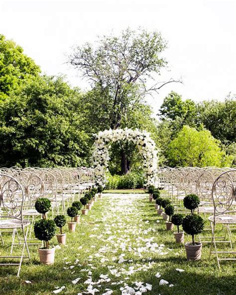 Outdoor Wedding Ceremony Decor
