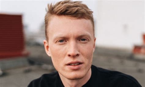 Philip Wortmann Der Aufstieg Eines Jungen Moderators Bei Zdf