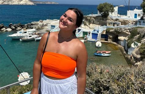 Who Is Noah Becks Sister Haley Beck Tiktok Stars Older Sister Faces