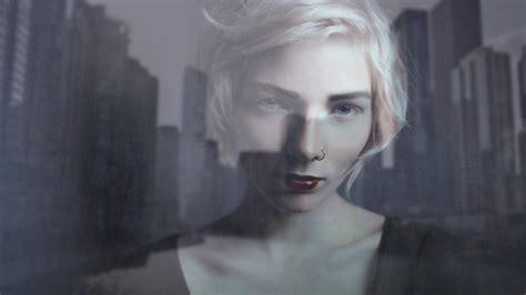 cómo hacer el efecto de reflejo en ventana con photoshop ugbtuts