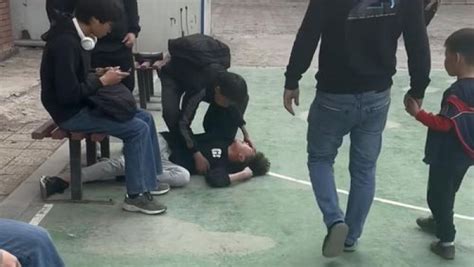 Гурван настай хүүг бөмбөгөөр цохиогүй үрлэн сумтай буугаар санаандгүй бууджээ