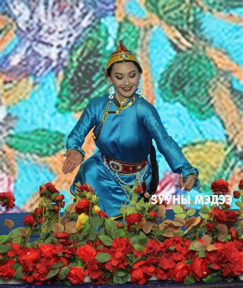 Онцлох фото Үелзүүр бүжиг