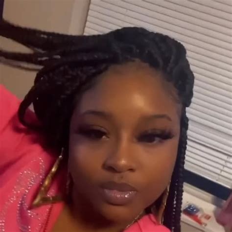 Follo Theleader Threads Say More