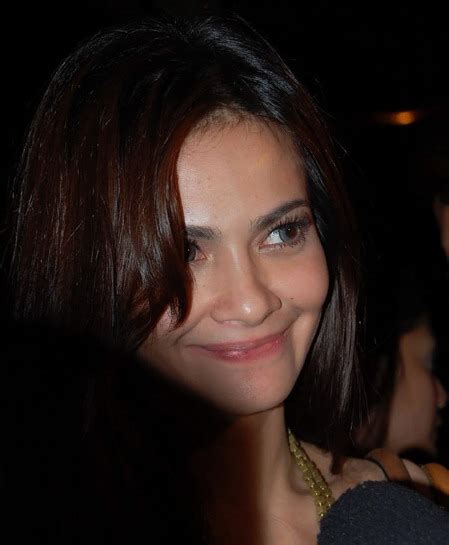 Informasi Terbaru Foto Artis Terbaru Cut Tari