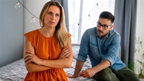 If A Husband Has Stopped Loving His Wife Hell Do These 11 Things Without Saying A Word Yourtango