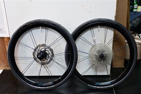 전북미니벨로 미니벨로 자전거 타이어 튜브 교체 작업 턴 버지 타이어튜브 교체 접이식자전거 미니벨로 자전거 타이어 교체 전문점 전주 바이크박스인후점 입니다