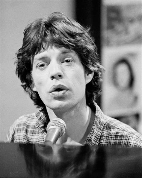 “so If Youre Down On Your Luck And You Cant Harmonize Find A Girl