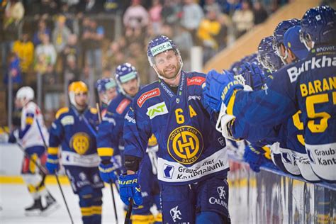 Hc Davos Siegt Zuhause Mit 4 2 Gegen Ehc Kloten Nau Ch