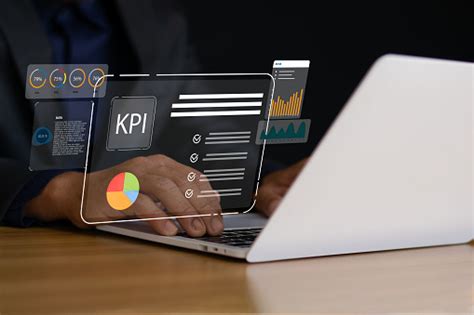 Kpi 성과 측정 데이터 분석 및 성과 데이터 수익 및 매출 추적 개발에 대한 스톡 사진 및 기타 이미지 개발 개선 결정 Istock