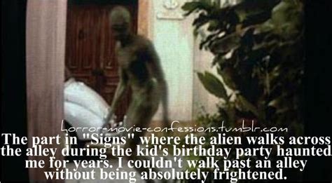 Signs Movie Alien Scene 60 Photos Moonagedaydreamfilm