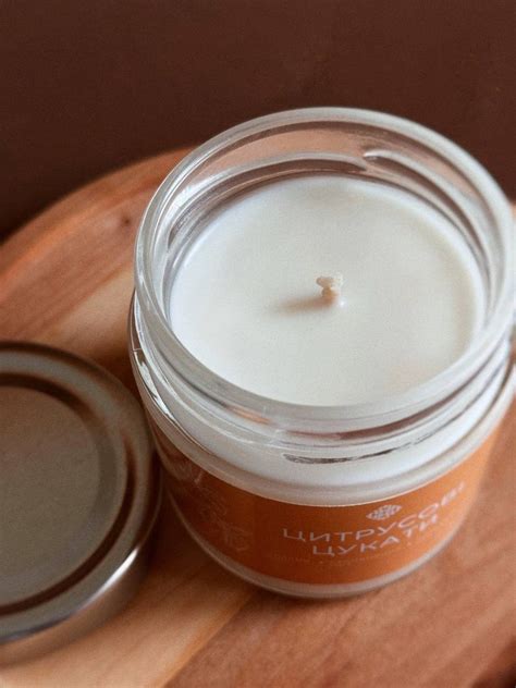 Купити Соєва ароматизована свічка в скляній банці з металевою кришкою аромат Цитрусові цукати