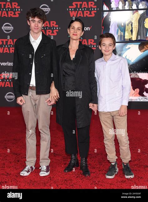Carrie Anne Moss Jaden Roy And Owen Roy At The World Premiere Of