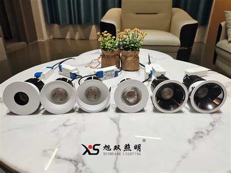 Modern Recessed Led Downlights Aluminum Anti Glare Square Led Down