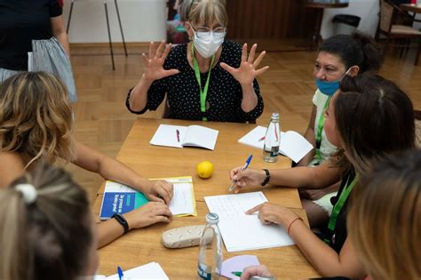 Търсим новите “Училища за пример” от цялата страна