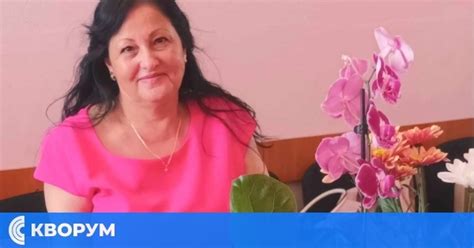 Със сълзи на радост и носталгия Росица Димитрова се сбогува с ОУ Отец Паисий Кворум Силистра